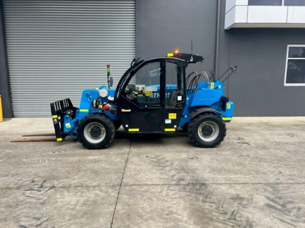 Used Telehandler Genie GTH2506 with Forks & Low Hrs for sale.